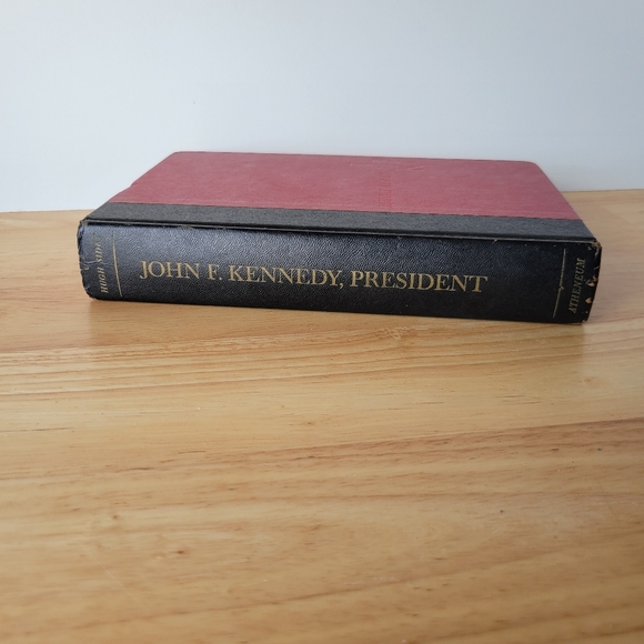 Book | Accents | 964 John F Kennedy President Book Hugh Sidey Hard ...